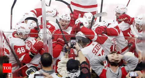 Patrick Kanes Overtime Goal Lifts Detroit Red Wings Over Chicago