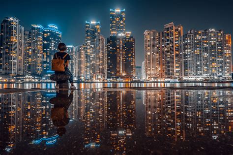 Wallpaper Cityscape Lights City Women Reflection 2048x1365