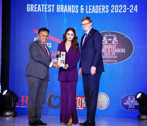 singer shahid mallya releases his new song umar qaid fans surprised and super happy after the