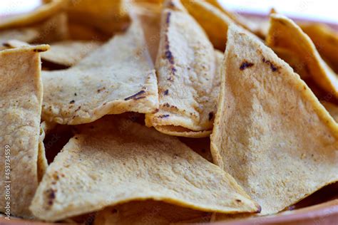 Totopos O Nachos O Tortillas Fritas Para Preparar Chilaquiles Comida