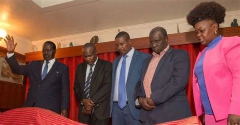 Raila Ashambuliwa Baada Ya Kuchapisha Picha Yenye Maiti Ya Mbunge