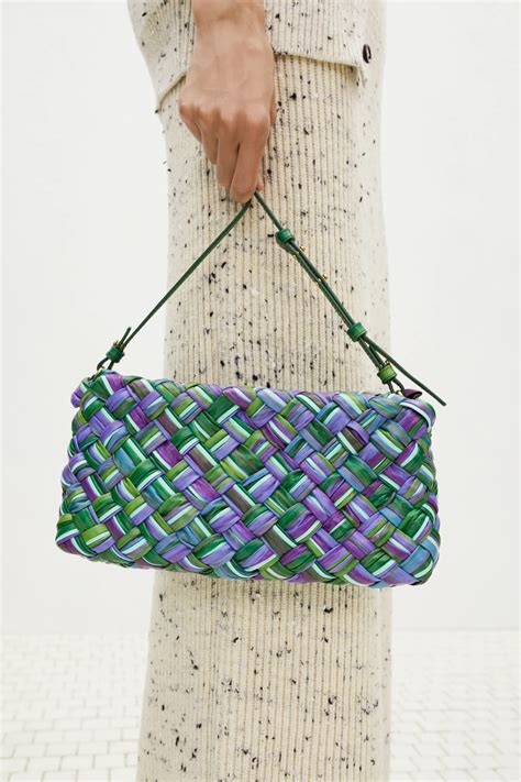 더쿠 6개월간 공석이었던 샤넬 새로운 수석 디자이너 발표