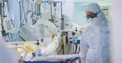 Covid 43716 I Nuovi Contagiati E 60 Decessi Il Tasso Di Positività