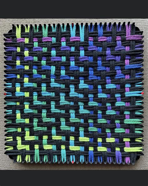 Stunning Color Combinations Plaid Patterns Pin Loom Weaving Weaving Loom Pattern Peg Loom
