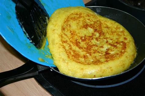 Tortilla De Patata Con O Sin Cebolla Receta Paso A Paso Cocina