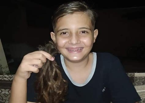 Tapiraímgtv Menino Enfrenta Família E Bullying De Amigos Após Ficar 1