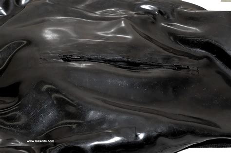 Supreme Rubber Märts 2016