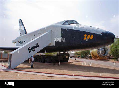 Russische Raumfähre Buran Im Museum Baikonur Raum Museum Kosmodrom