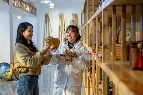 贵州三穗：传承非遗 让“指尖技能”变成“指尖经济” 人民图片网