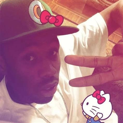 𝐌𝐀𝐊𝐋𝐀𝐑𝐓 On Instagram 2 Finger Pose In 2024 Tyler The Creator The