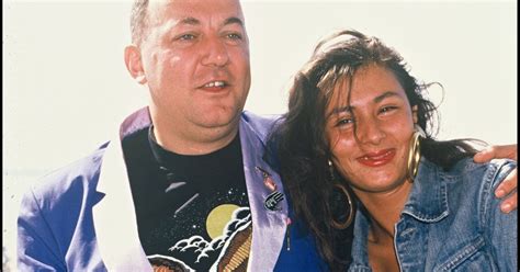 Coluche Frédérique La Dernière Femme De Sa Vie A épousé Une Autre