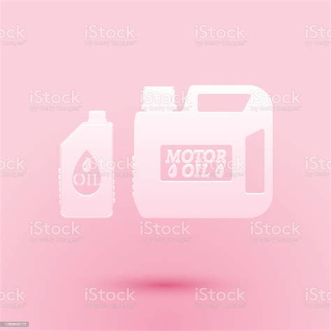 분홍색 배경에 고립 된 모터 머신 오일 아이콘플라스틱 캐니스터를 종이 잘라 오일 갤런 오일 변경 서비스 및 수리 엔진 오일 기호