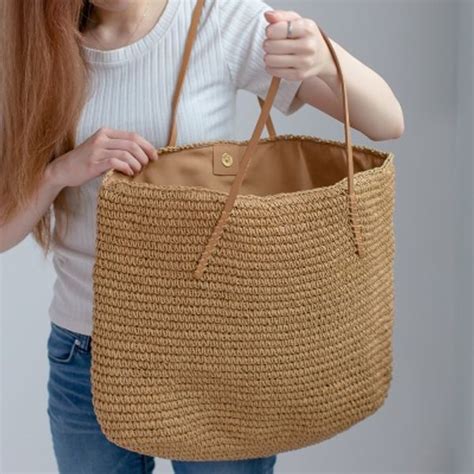 Zium A 3 데일리백 왕골가방비치백라탄백밀짚가방 핫트랙스