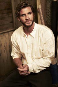 Liam Hemsworth Page Lpsg