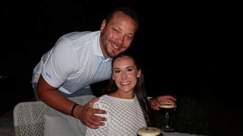 Who Is Alec Ingolds Wife Meet Nfl Fbs Physician Assistant Wife Alexa Ingold Essentiallysports