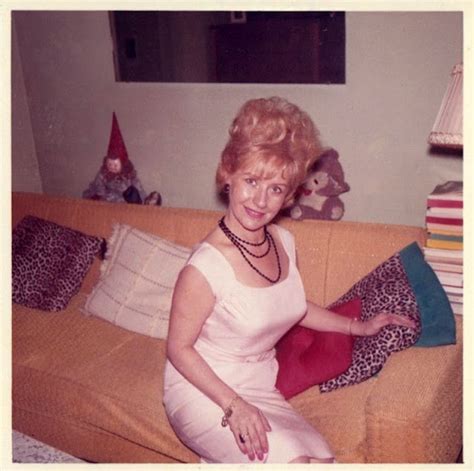 38 Cool Snaps Of The 1960s Blonde Ladies ~ Vintage Everyday