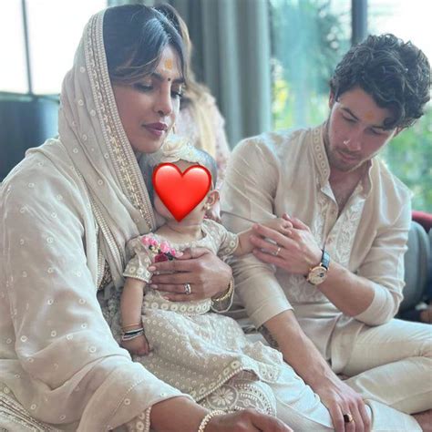 Romantica Hd Priyanka Chopra Y Nick Jonas Posan Con Su Hija En Una