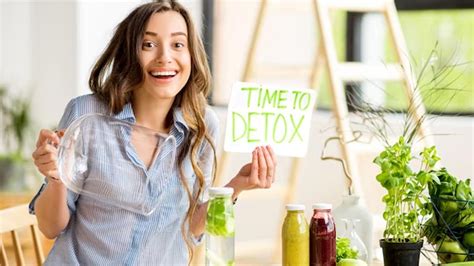 Easy Tips To Naturally Remove Toxins From The Body For Stronger ...