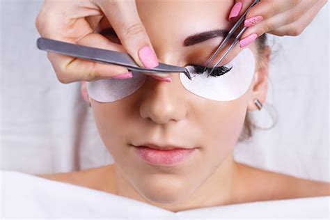 Things You Wish You Knew Before Getting Eyelash Extensions
