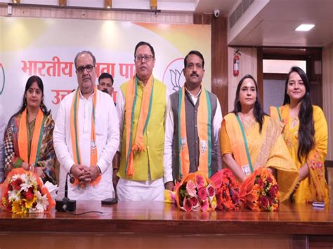 लखनऊ निकाय चुनाव के मतदान से पहले सपा को बड़ा झटका पूर्व मंत्री