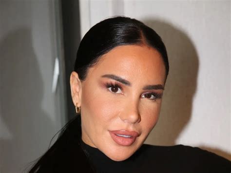 Exclu Public Milla Jasmine a t elle utilisé un faux ventre La