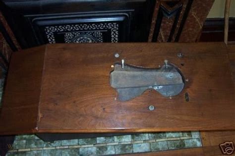 Domestic Fiddle Base Treadle Sewing Machine Wood Table 23538775