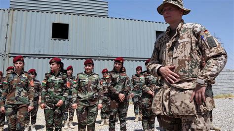 Bundeswehr Kabinett Beschließt Verlängerung Des Anti Is Mandats Zeit