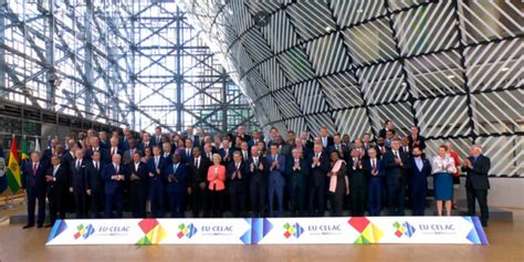 La Ue Y La Celac Culminan Una Cumbre Histórica Que Sirve Para