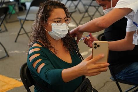 Vacuna En Cdmx Primera Dosis Para Adultos De 40 49 Años En Benito