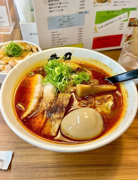 特製まるひらぁめんTPワンタン2個にんにく飯らぁめん 葉月のレビュー ラーメンデータベース