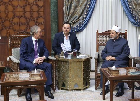 جريدة اخبار المدن الجديدة New Cites News بمقر الوزارة بالعاصمة