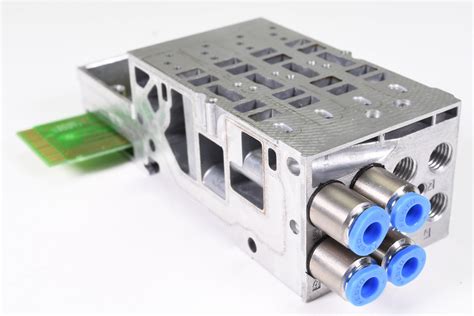 预览 Festo 533352 L 682086 Anschlußplatte Leiterplatte 4x