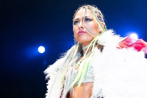 ジュリアが3月限りでstardomを電撃退団！ ロッシー小川の新団体、wwe進出の可能性も でもなぁ速報