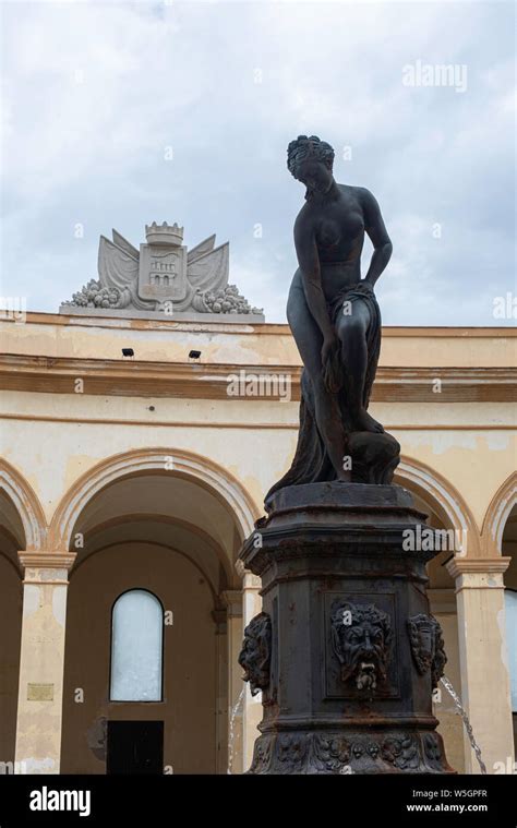 Bronze Statue Of Venus Fish Market Trapani Sicily Stock Photo Alamy