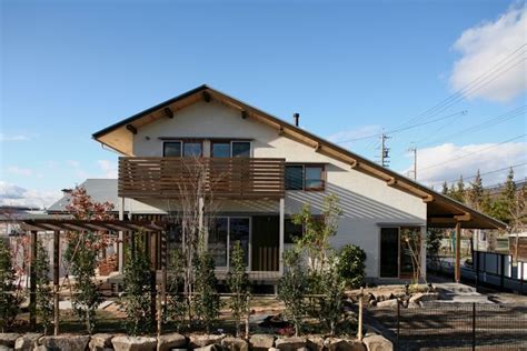 八ヶ岳の稜線に沿う大屋根の家 実例写真フォトギャラリー 長野県信州への移住なら【工房信州の家】長野の木で注文住宅を建てる工務店