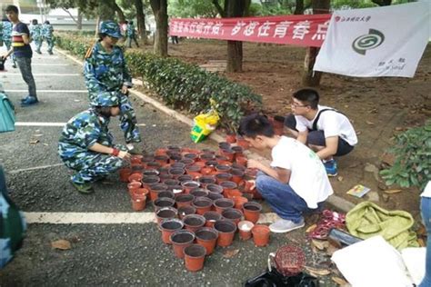江财新闻绿植迎新：种下梦想的种子