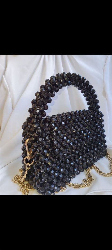 Сумка из бусин in 2022 | Gold bracelet, Jewelry, Crown jewelry