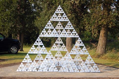Help With Math Regarding The Sierpinski Pyramid Rmath