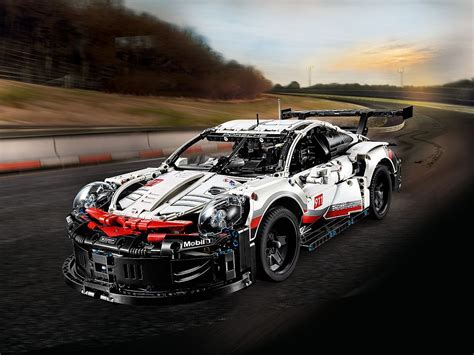 Конструктор LEGO Technic Porsche 911 RSR - купить с доставкой по ...