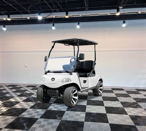 Evolution Classic 2 Plus Hartville Golf Carts