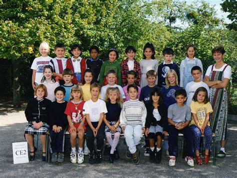 Photo De Classe Ce2 De 1997 Ecole J B Chauveau Villeneuve La Guyard