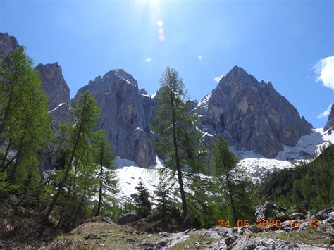 Tarvisio Rifugio Luigi Pellarini Dalla Val Saisera Sentiero Cai 616