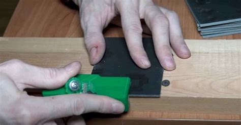 Как сделать мини рубанок для ПВХ плитки Мини Плитка Рубанки