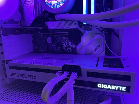 Gpu Cant Fit Into Top Pcie Slot R Pchelphub