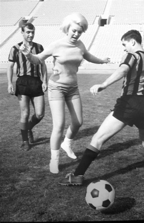 Pictures Of Sigrid Valdis