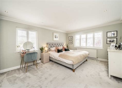 House Detached For Sale In Stratton Close London Sw19 Ref 224883