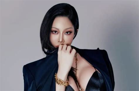 Саяхан болсон үйл явдлын талаар Jessi уучлалт гуйлаа
