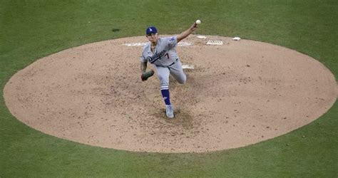 RETUMBA EL ORGULLO TOMATERO EN EL BEISBOL DE EEUU
