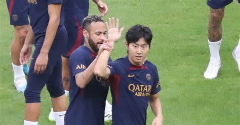 Psg 네이마르 전북전 전격 선발출전 예고 이강인은 벤치 대기