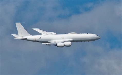 Rare Photo Captures The Moment The Keys Were Turned On A Us Military